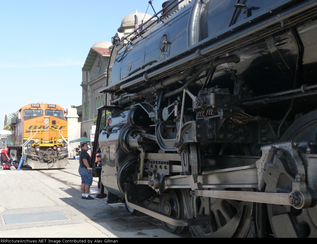 ATSF 3751 & BNSF 7412 (2)